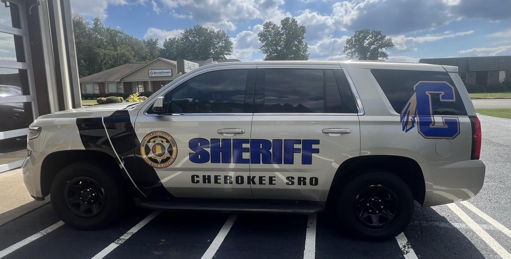 Font used on Colbert County Sheriff (Alabama) vehicles....... - Font ...
